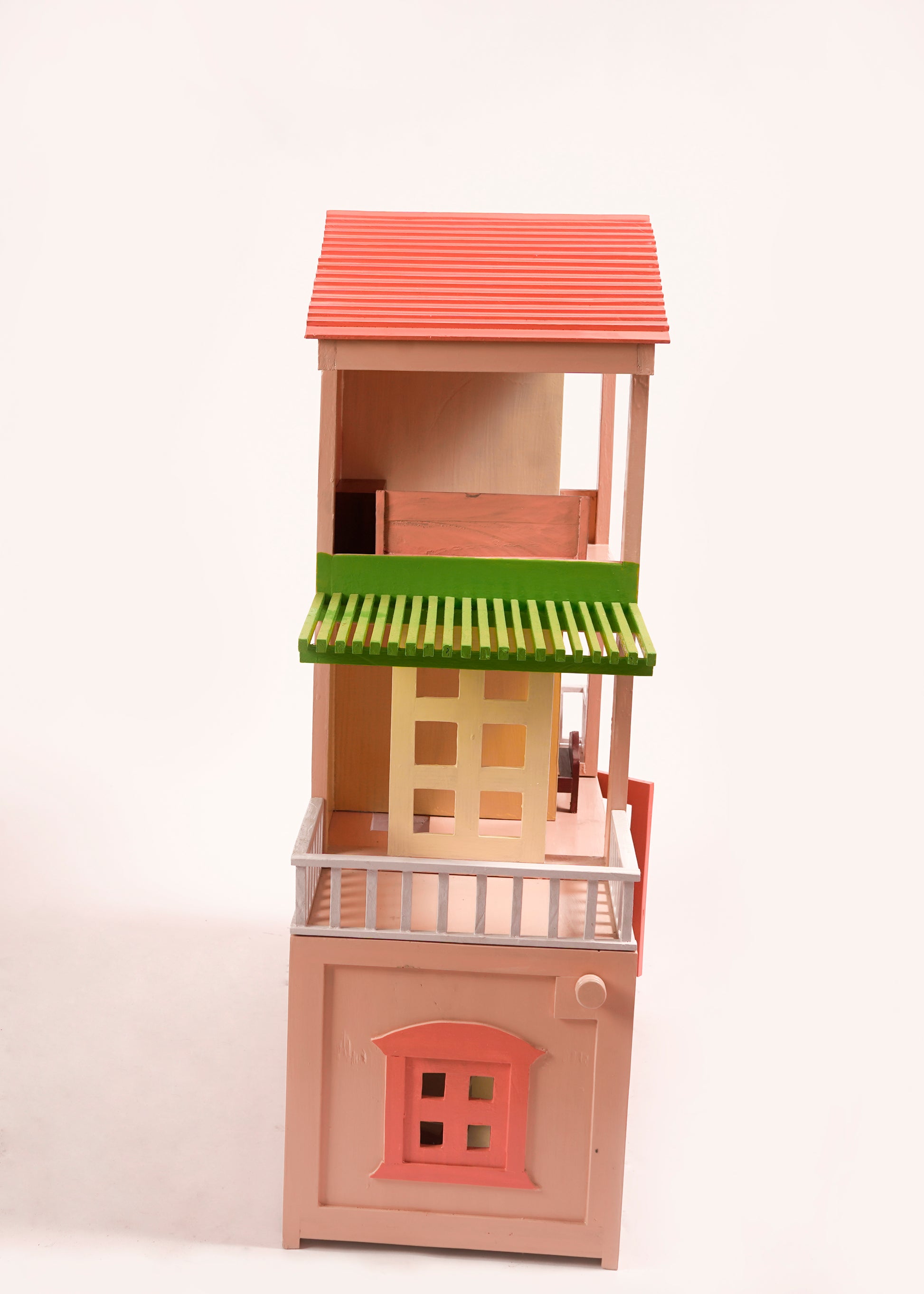WOODEN DALL HOUSE – TOYWOOD
